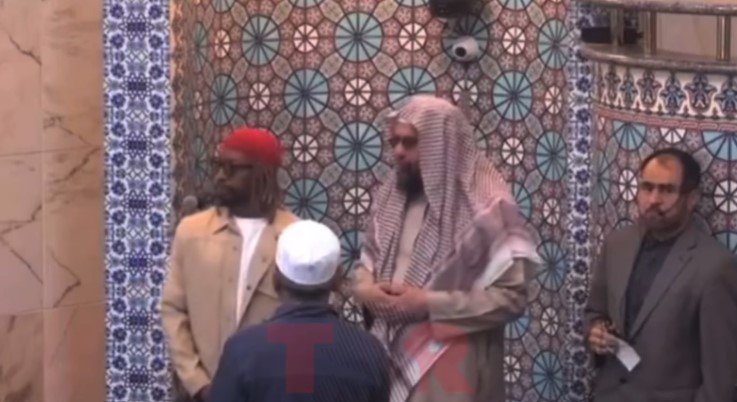 Hip-Hop Star Lil Jon Converts to Islam in California - ThePenPK