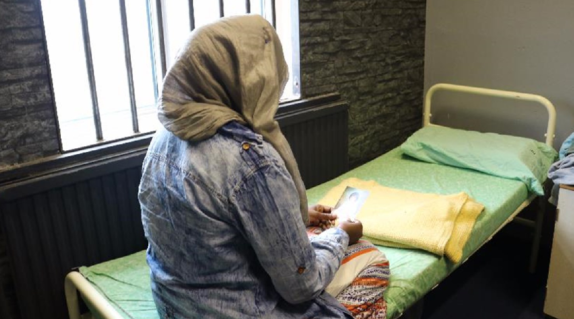 Behind Bars: New Film Sheds Light on Muslim Women in Prison - ThePenPK