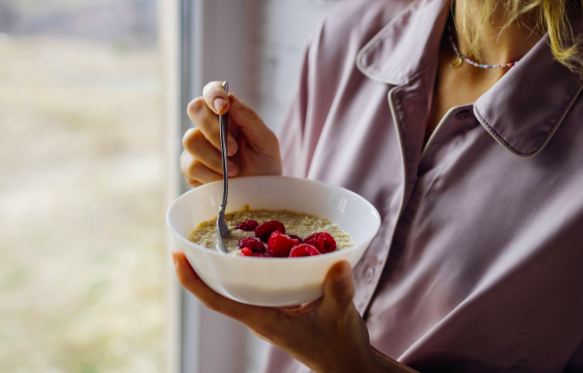 Early Breakfast May Add Years to Your Life, Study Finds - ThePenPK